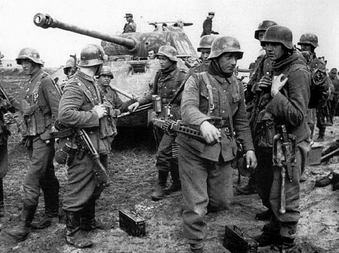 WW2 - D-Day Landings: The 82nd and 101st Airborne - TogetherWeServed Blog